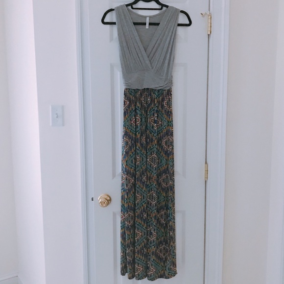Gilli | Dresses | Maxi Dress Gilli Fits Size Small | Poshmark